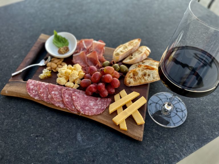 The Red Feather – A Place for Friends, Family and the Community